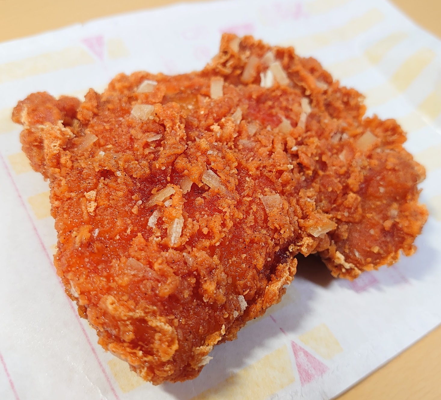 【ファミリーマート】ファミチキ(カラムーチョ味) の意味、糖質やカロリーは？ - 俺のベストプラクティス